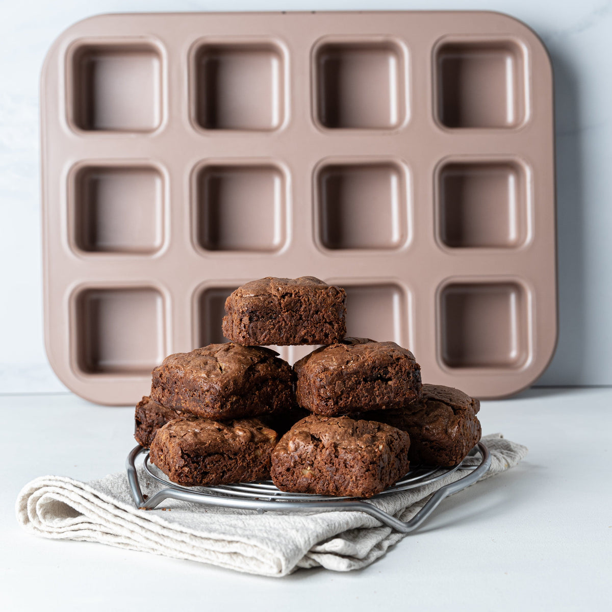 Square Brownie Pan - Non-Stick Brownie + Slice Tray